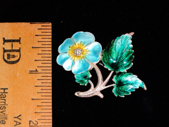 Vintage Blue Enamel Flower Pin, Baby Blue, Dainty Flo… - Gem