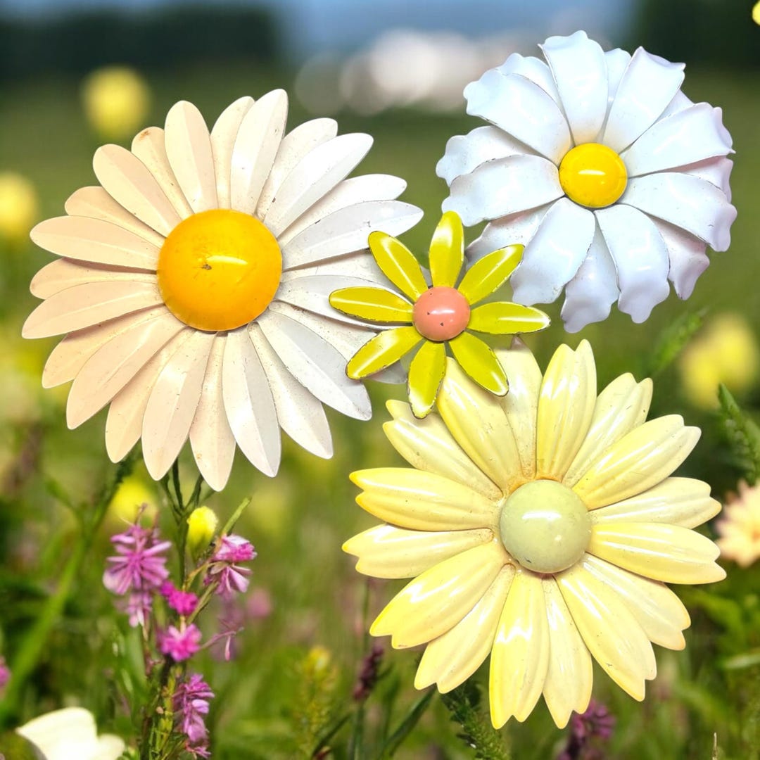 Enamel Painted Daisy Pin: Mod Flower Brooch, Bouquet Jewelry - Etsy