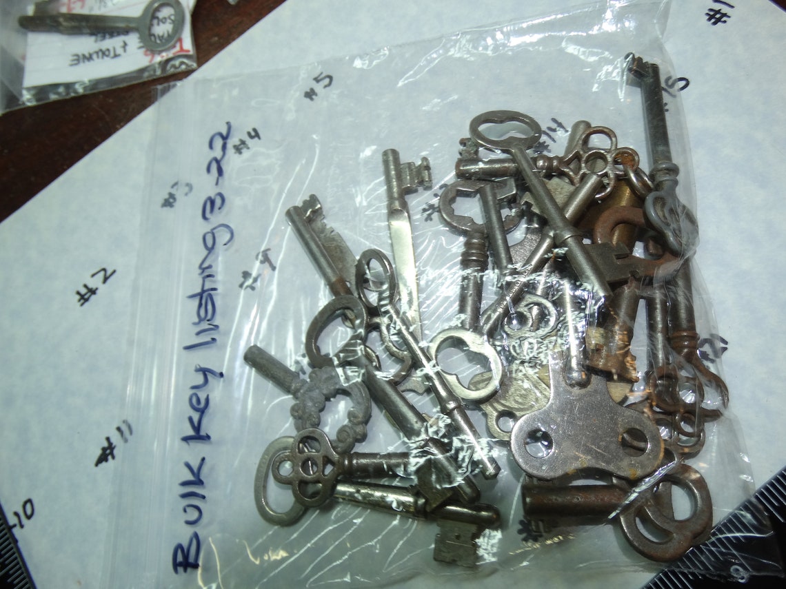 Vintage Keys Skeleton Jail Keys Handcuff Keys Rusty Keys | Etsy