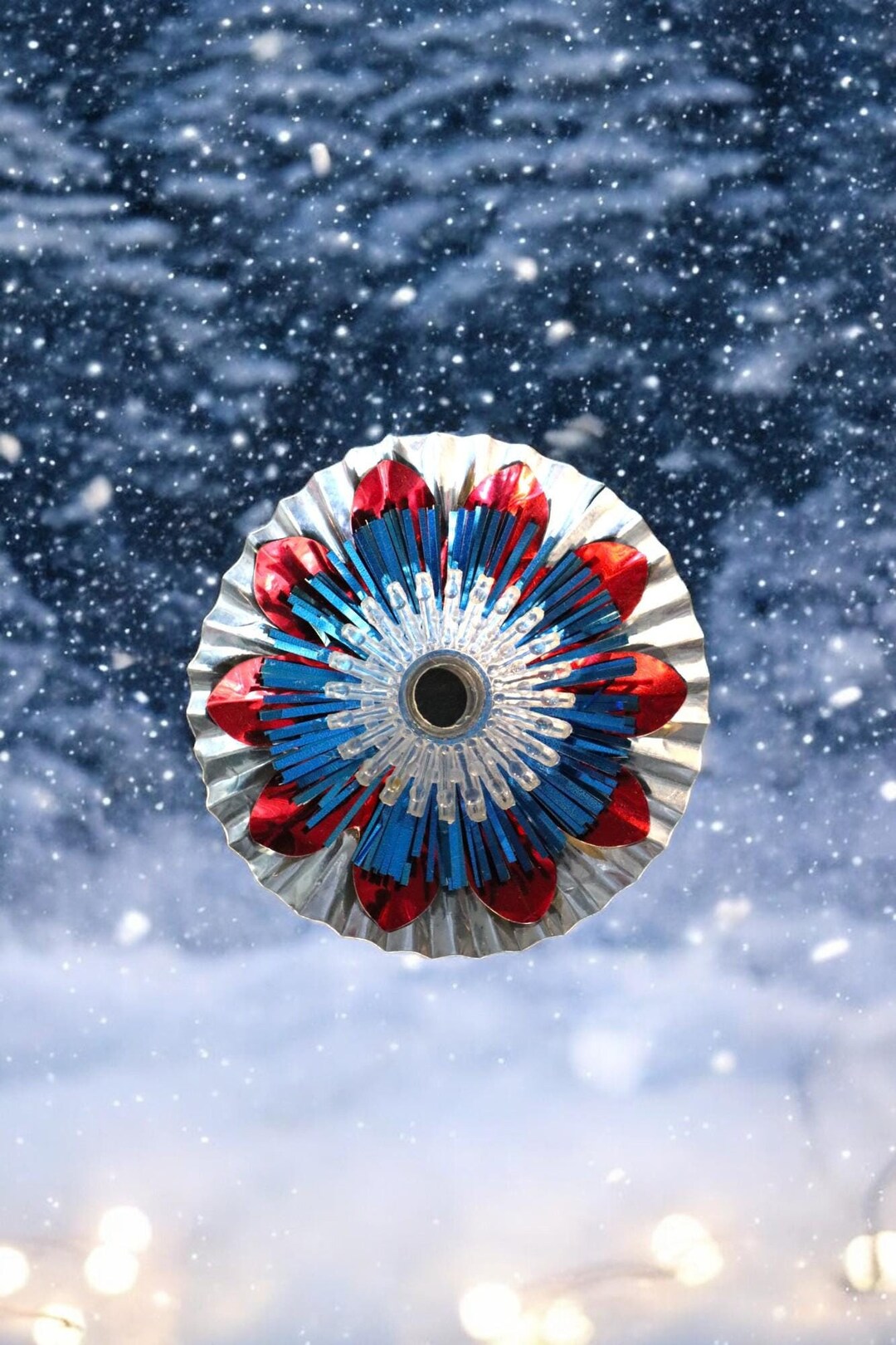 Vintage Mid Century Aluminum & Tinsel Christmas Tree Reflector, Mod ...