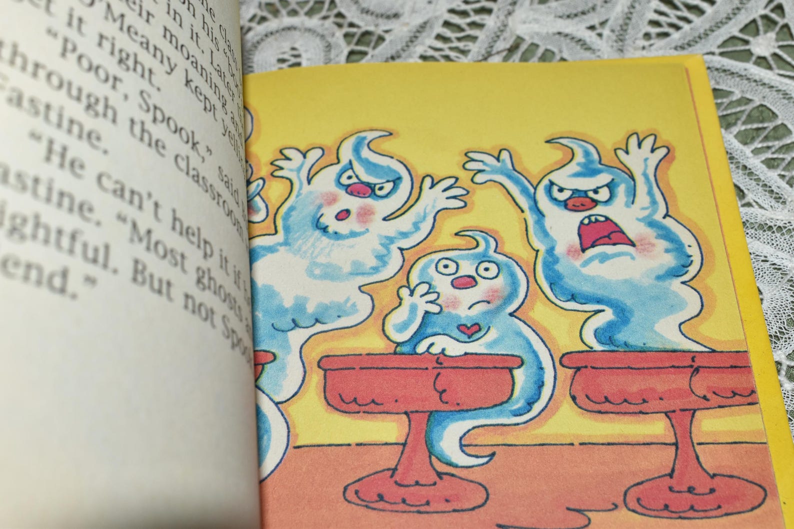 1997 the Boo-o-o-ville Ghost School Childrens Book by Andy Rector - Etsy