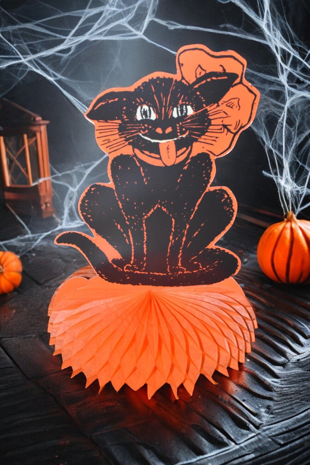 Beistle Halloween Centerpiece: Sly Black Cat Honeycomb Decoration (1929 ...