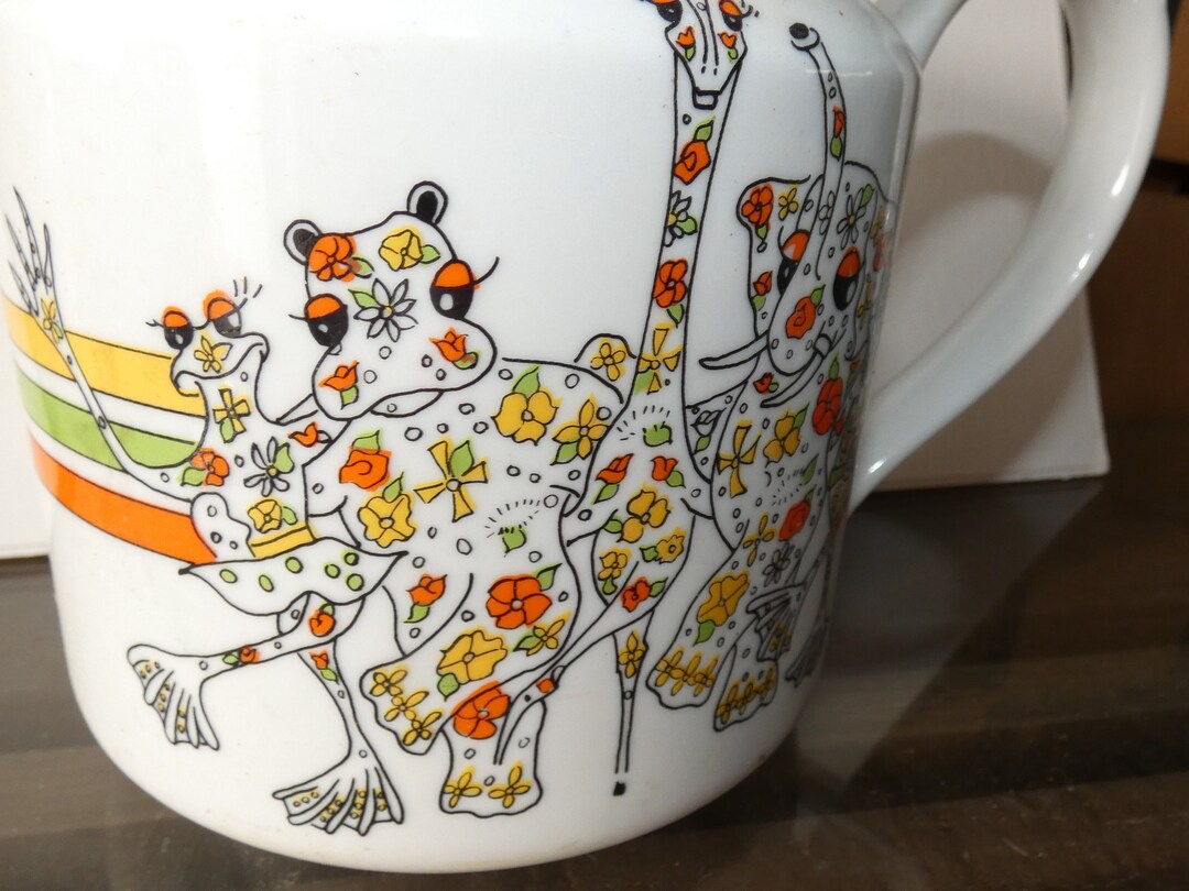 RARE Zoophisticates Ceramic Pitcher Gant Gaither the Haldon Group Zoo ...