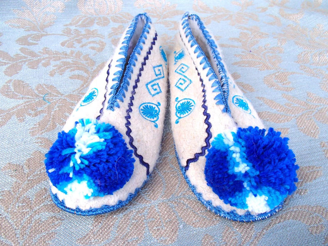 Original Greek Slippers size 41 - Etsy