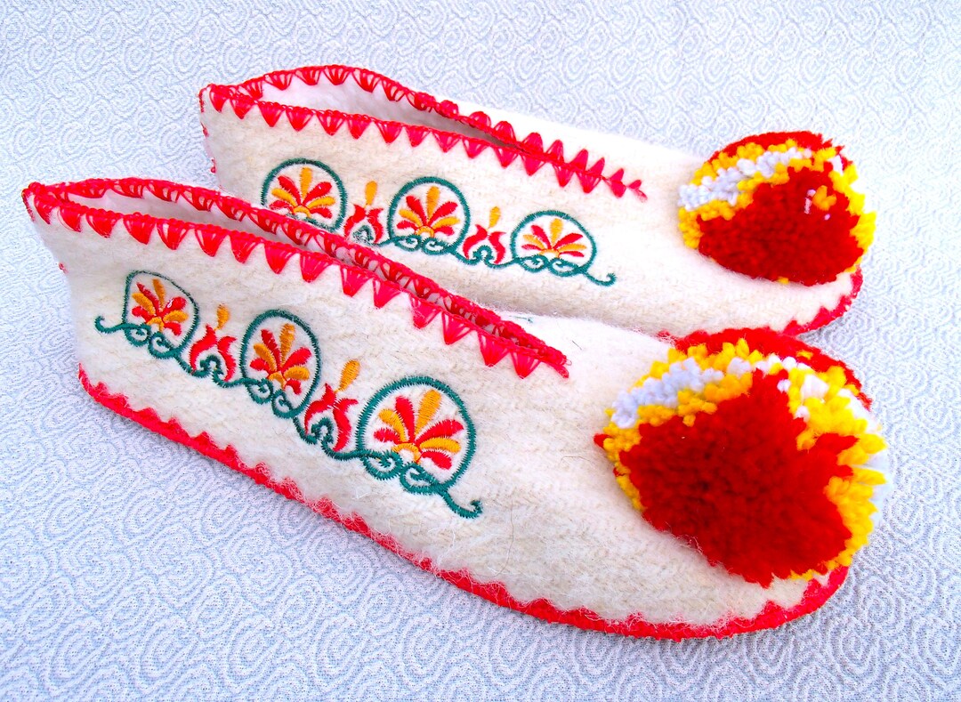 Traditional Greek Slippers / Size 40 - Etsy