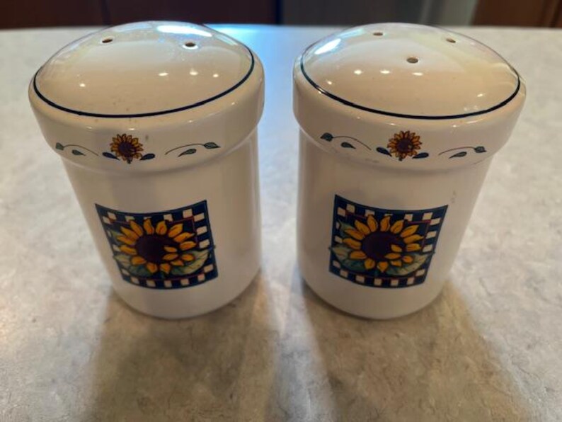 Vintage Sunflower Susan Winget Salt and Pepper Large for Certified ...