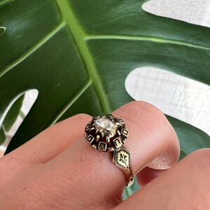 Néo-renaissance Ring, 18k Yellow Gold Ring, Black Enamel Ring, Natural ...