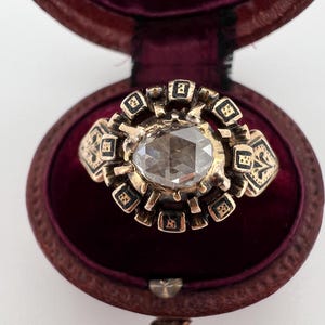 Néo-renaissance Ring, 18k Yellow Gold Ring, Black Enamel Ring, Natural ...