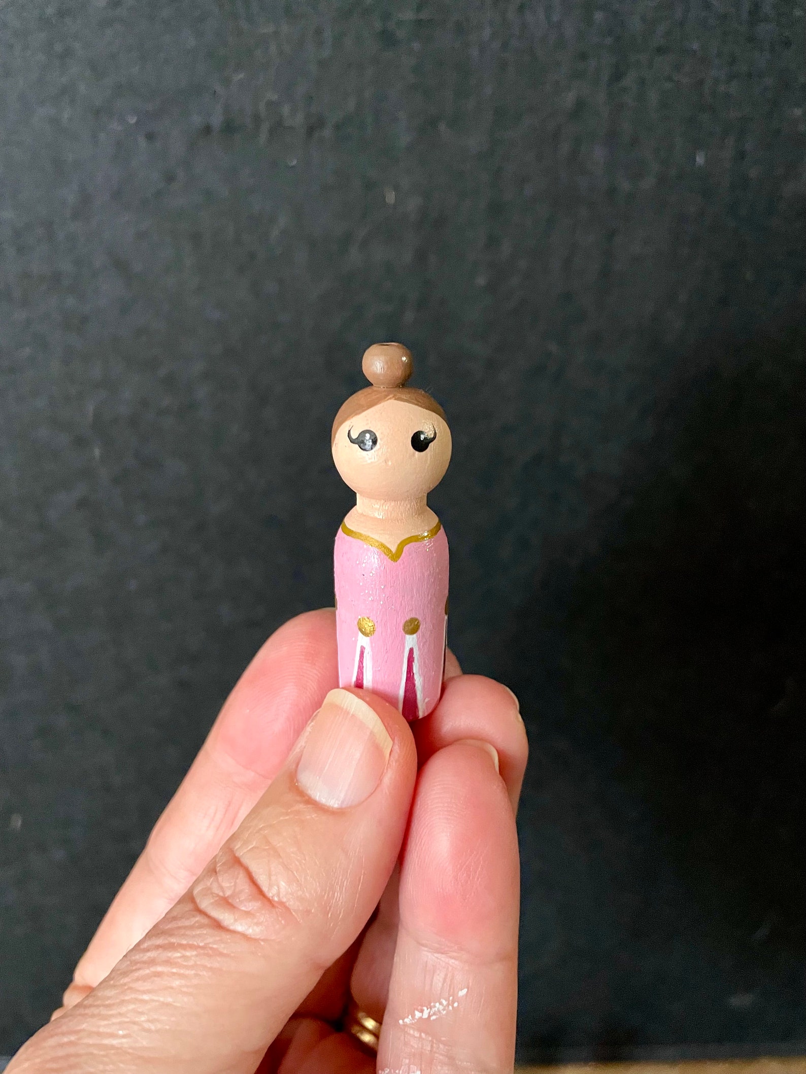 Halloween Trick or Treater Peg Dolls Set of 6 Figures in Costume ...