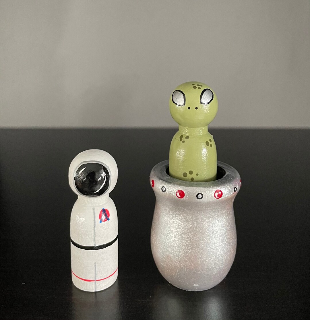 Astronaut, Alien, Rocket Spaceship Peg Doll Wooden Toy Set Space Theme ...