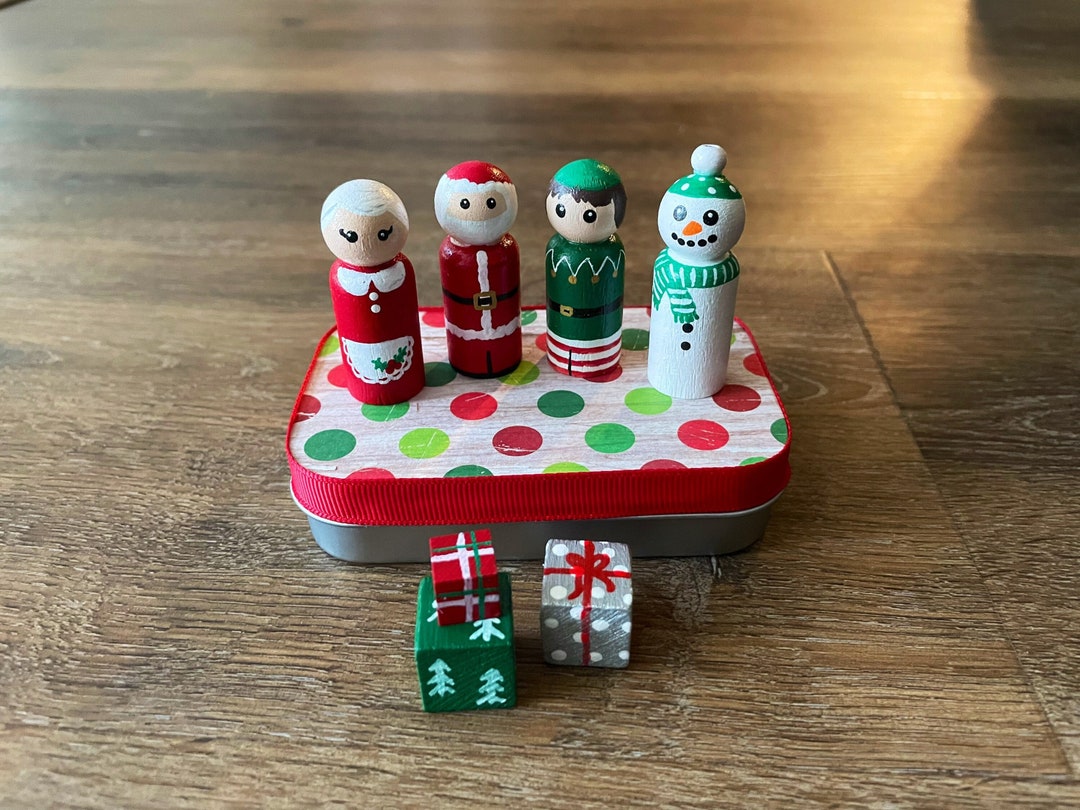 Christmas Peg Doll Play Set in Themed Tin Santa Mrs Claus - Etsy