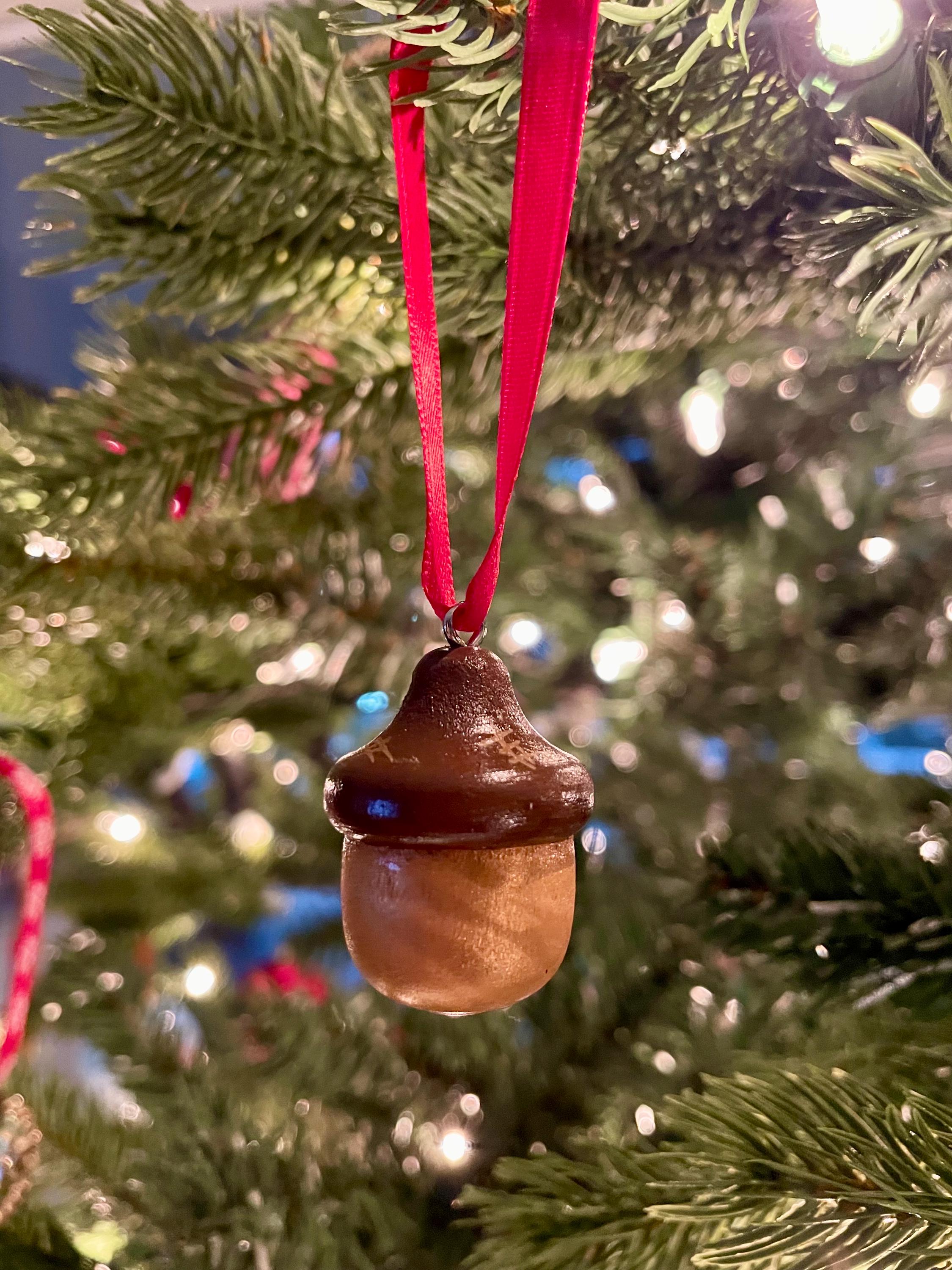 Gold Painted Wooden Acorn Set of 5 Ornaments Christmas Tree Baubles ...