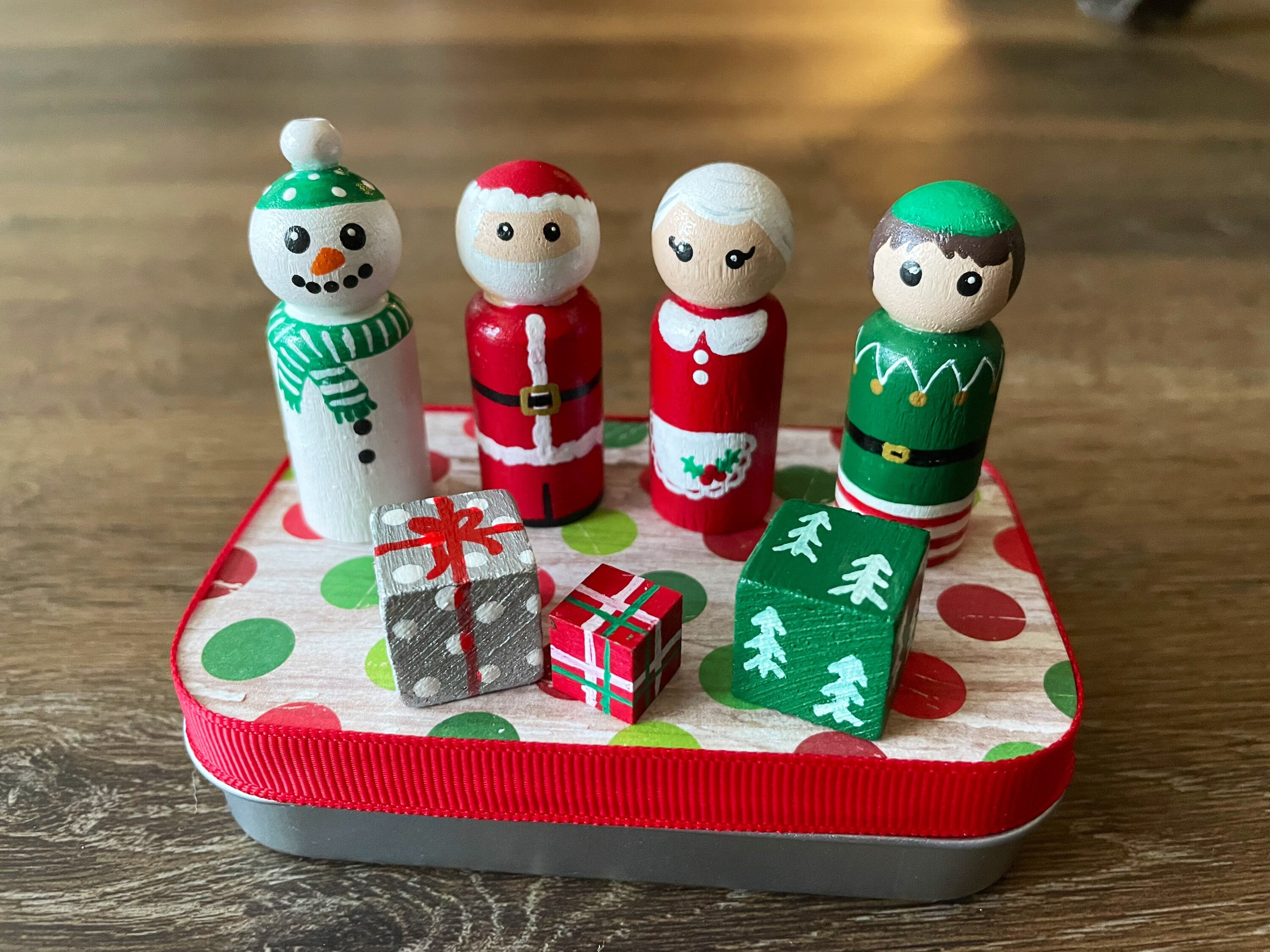 Christmas Peg Doll Play Set in Themed Tin Santa Mrs Claus | Etsy