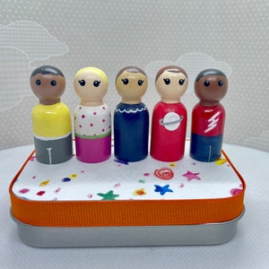 Best Friends Peg People Dolls House Pretend Play Set in Themed Tin ...