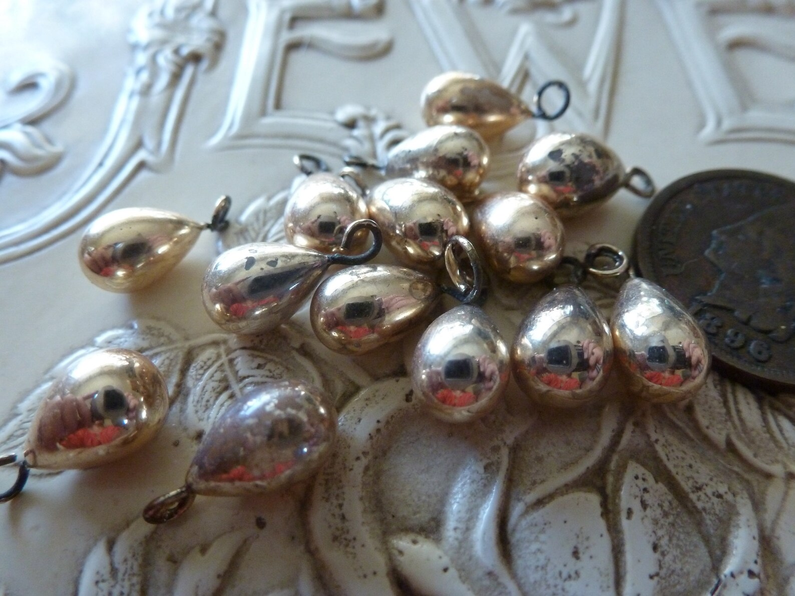 12 Very Shabby, Vintage GOLD Wired Glass Tear, Pear Drops, Looped ...