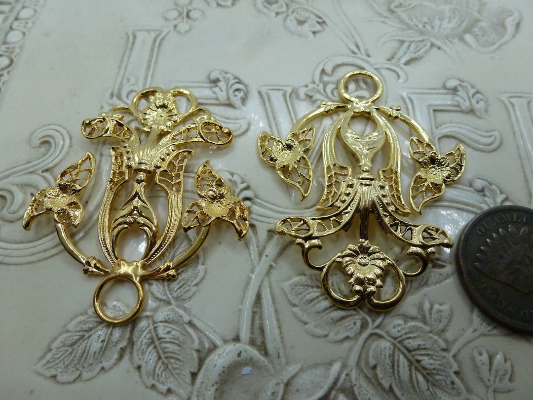 1 Vintage Bright Gold Plate Brass, Dapped Pendant, Finding ...