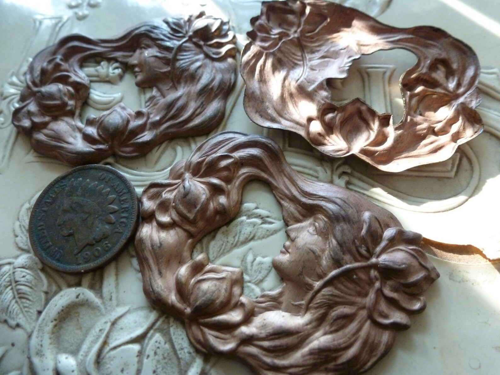 Vintage RAW BRASS Dark Tone NOUVEAU Lady Mucha Syle Water Lily Flower ...