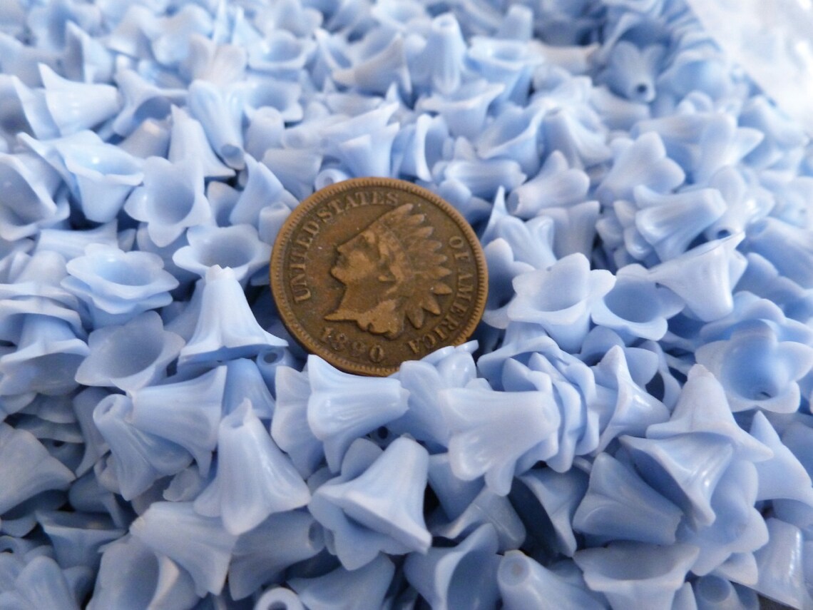 The Plastics 15 Old Haskell Celluloid Plastic Flower Beads - Etsy