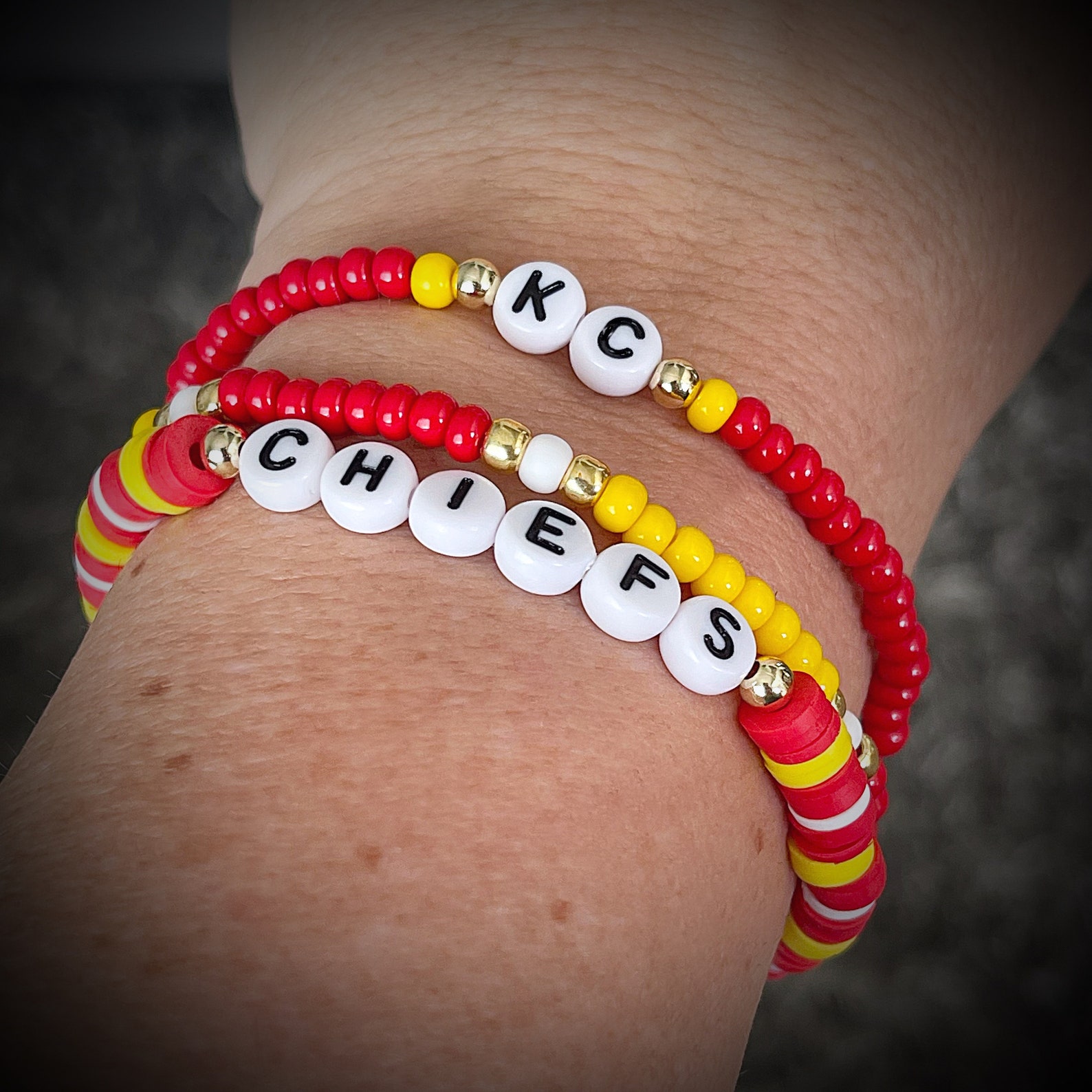 Kansas City Chiefs Beaded Bracelet Set - Stretch Bracelets | Vinyl Bead ...