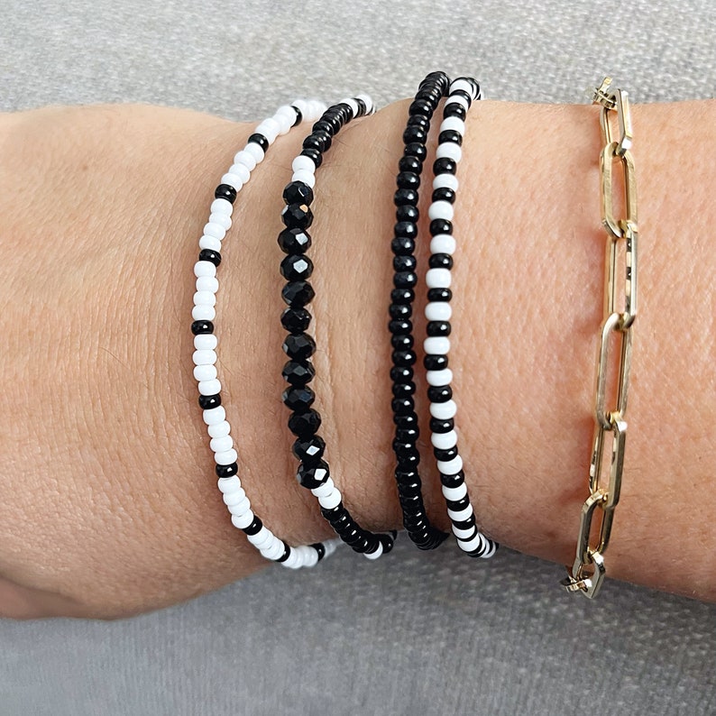 Black and White Beaded Bracelet Set: Stackable Stretch Bracelets - Etsy