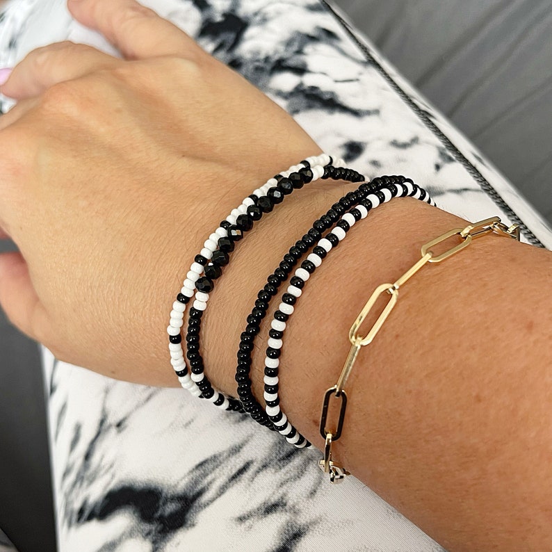 Black and White Beaded Bracelet Set: Stackable Stretch Bracelets - Etsy