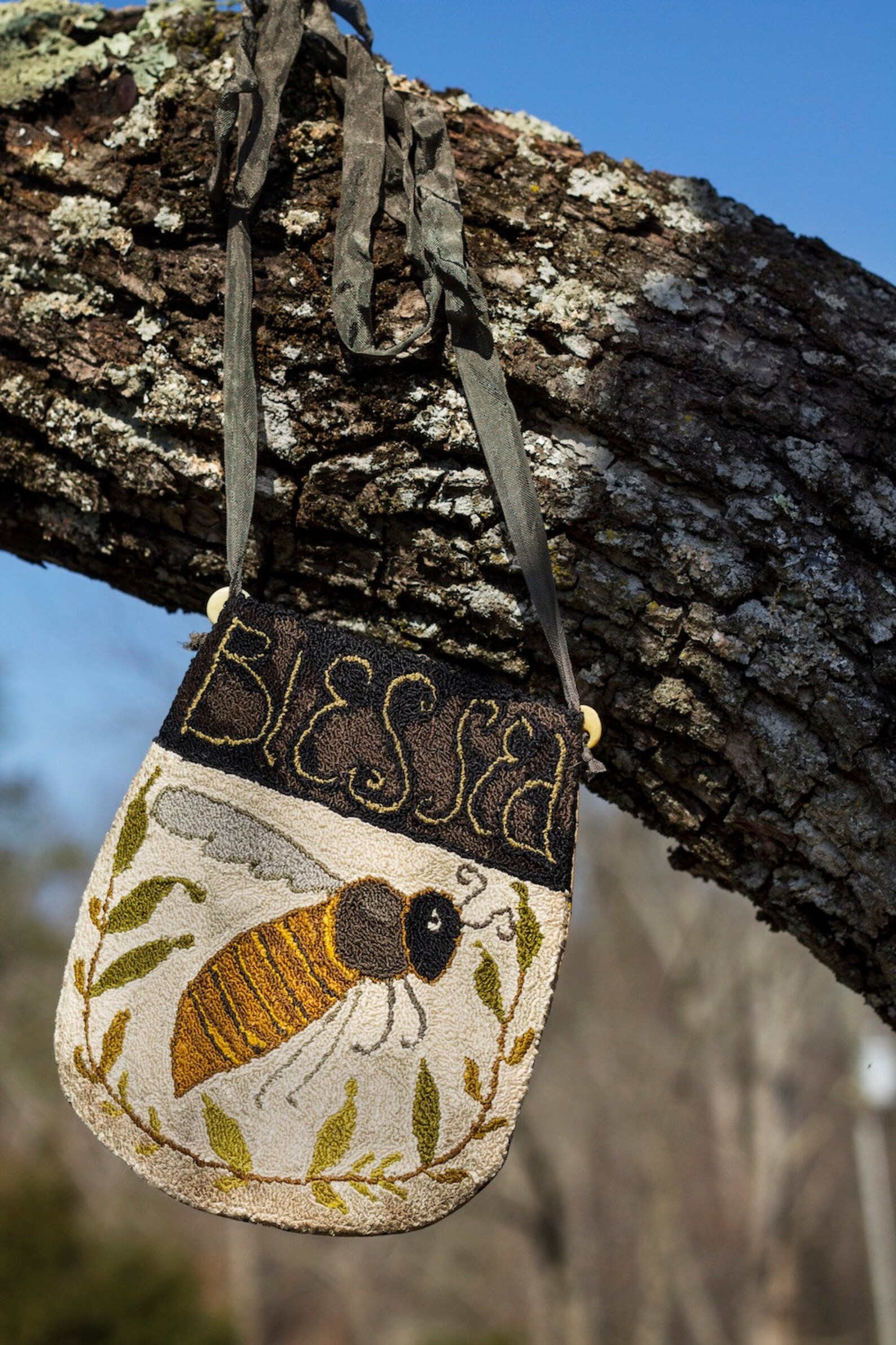 NEW Pattern BLESSED Bee From Notforgotten Farm - Etsy Canada