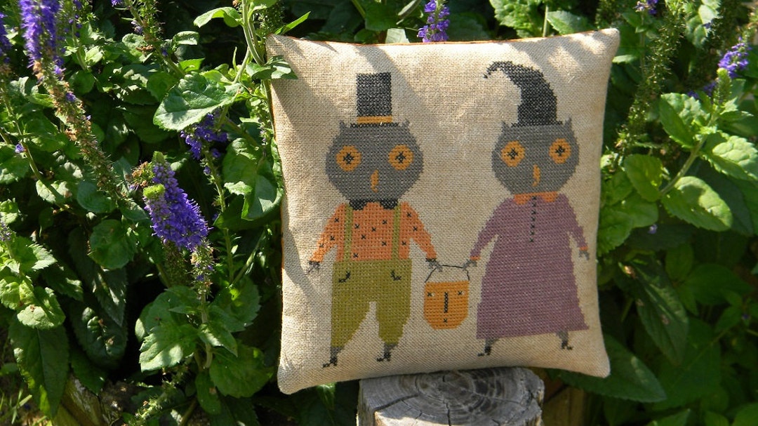 Cross Stitch Pattern From Notforgotten Farm - OWL O Ween - Etsy