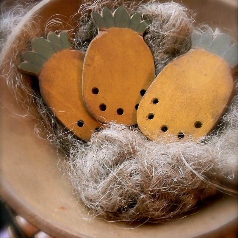 Primitive Pineapple - Etsy