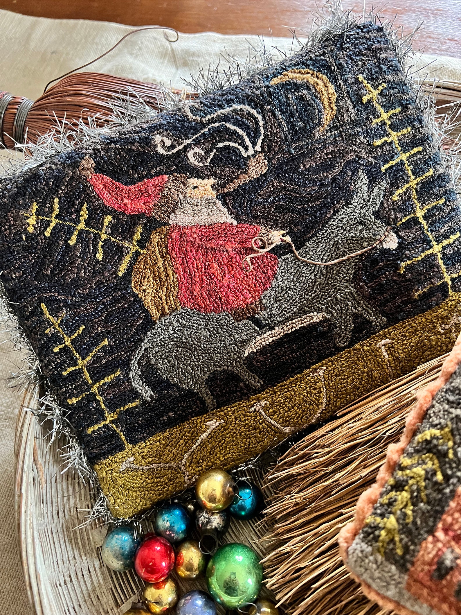 Yule Mule ~ PDF Punch Needle Embroidery Pattern ~ From Notforgotten ...