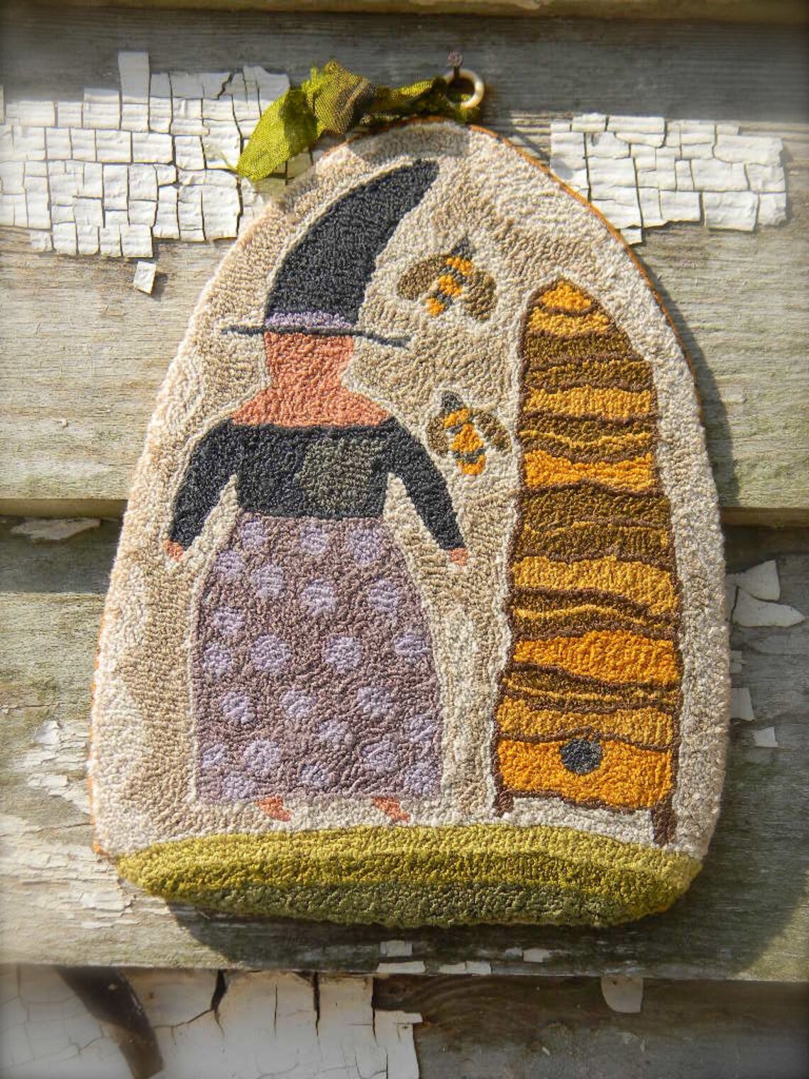 BEE WITCHED PAPER Punch Needle Pattern From ©notforgotten | Etsy