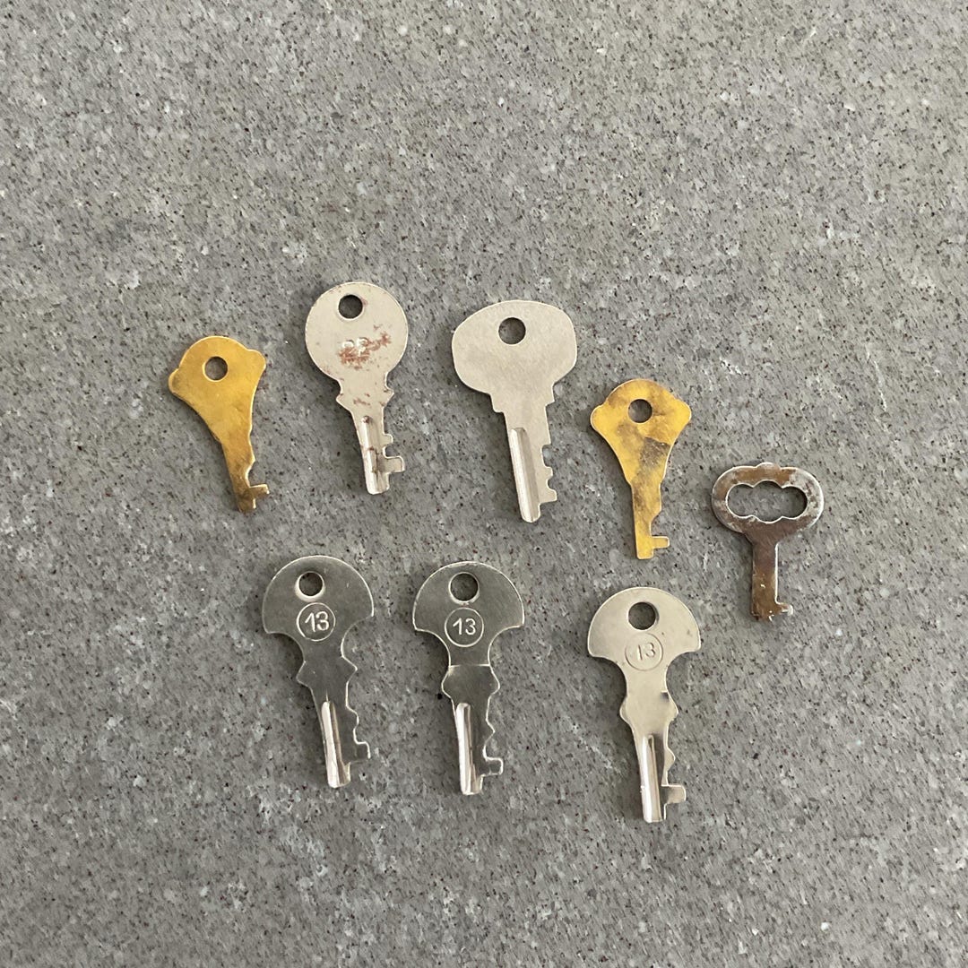 Vintage Keys Set of 9 Antique Craft Jewelry Art Supply - Etsy