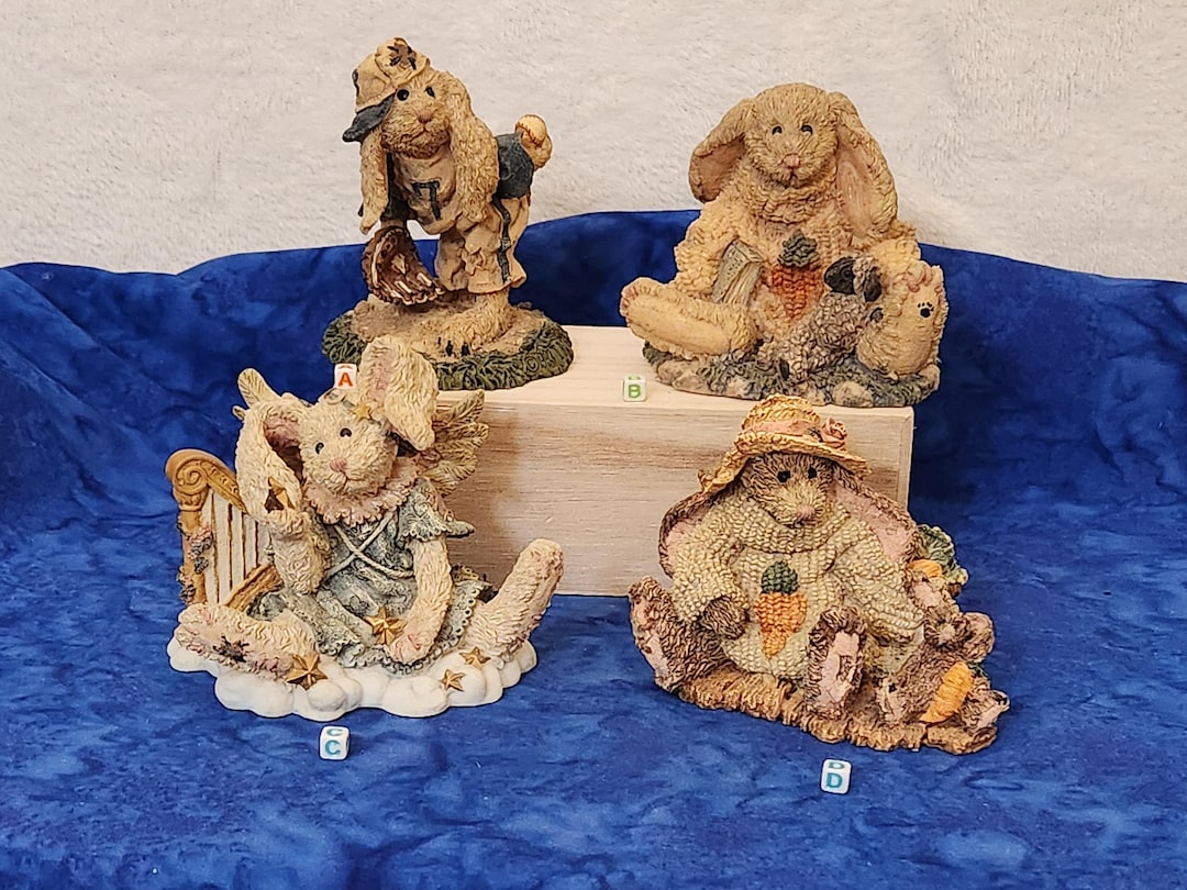 Boyd's Bears and Friends Lefty on the Mound Daphne Hare and Maisey Ewe ...