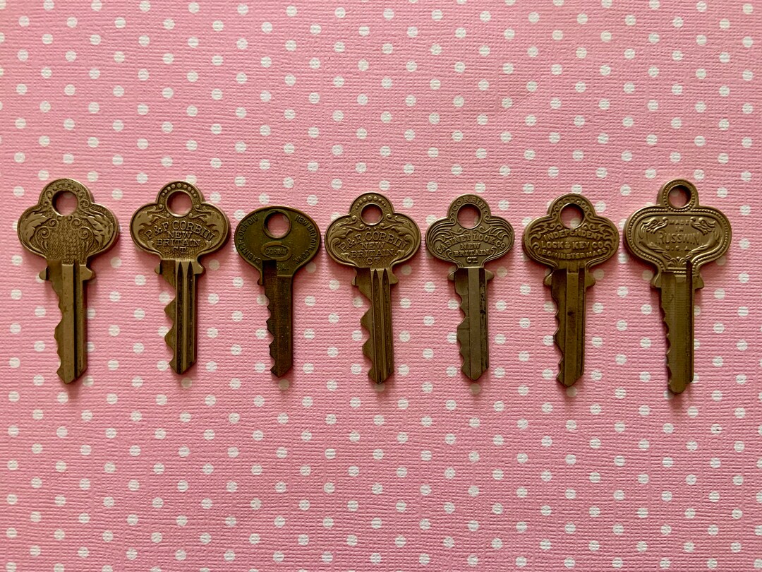 7 Vintage Keys Fancy Scrollwork Corbin Independent and Russwin - Etsy