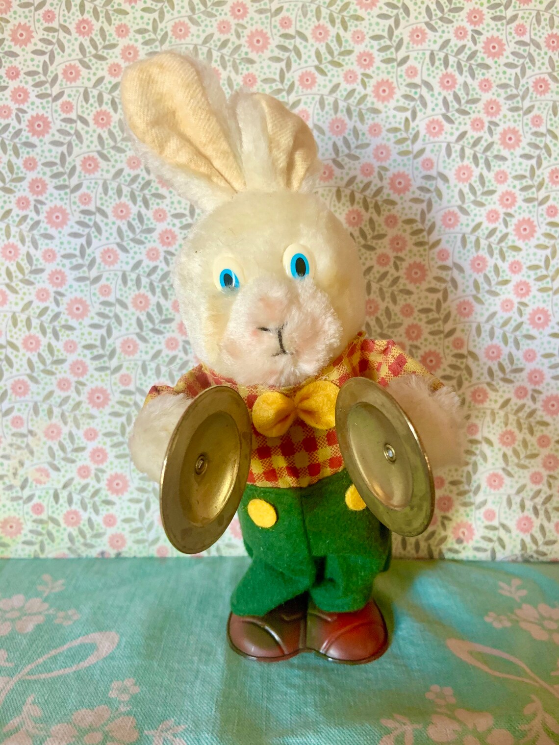 Vintage Mechanical Wind up Bunny Rabbit Playing Cymbals Anthropomorphic ...