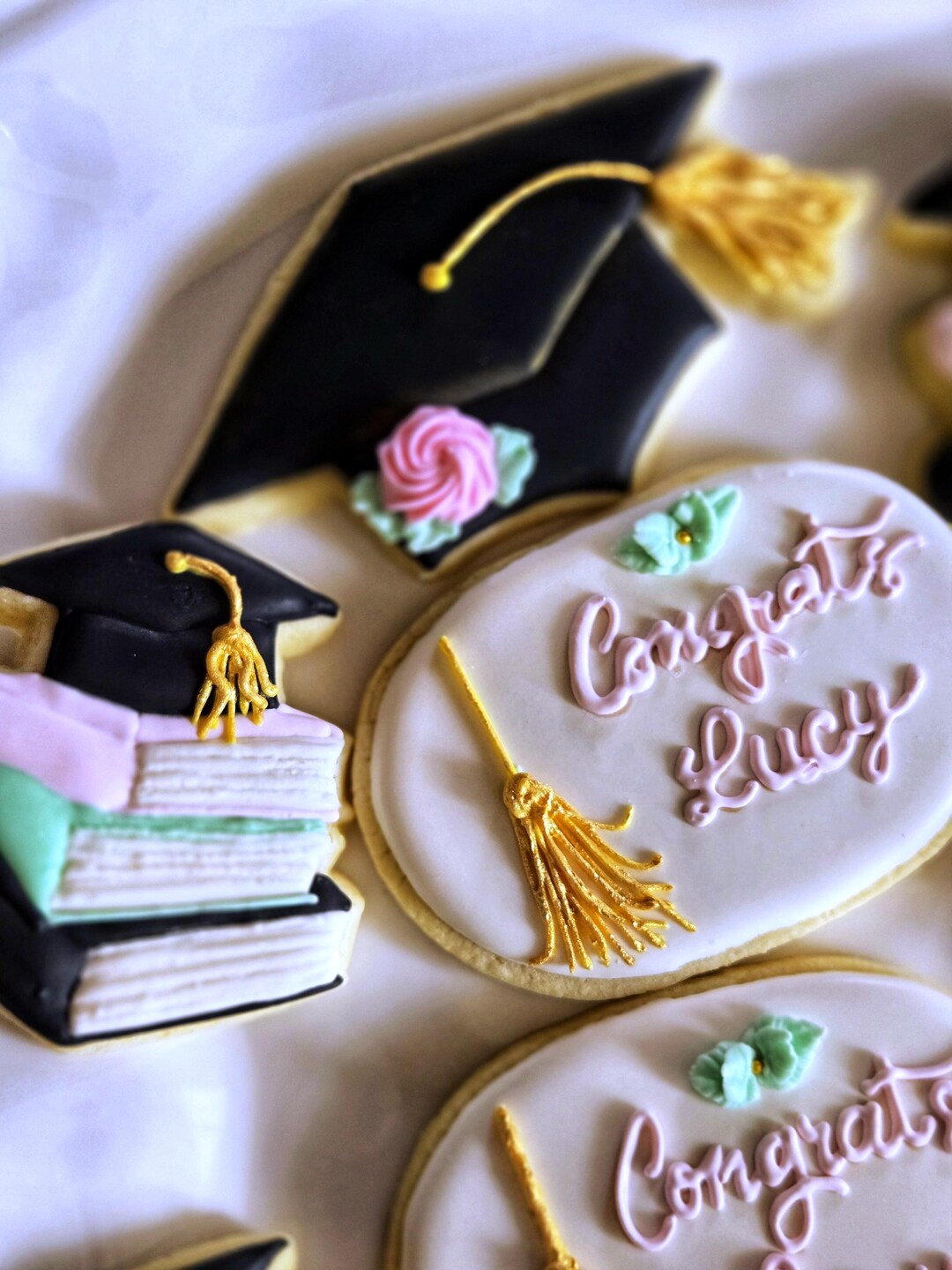 Custom Grad Cookies, College Graduation Party Favors, Edible Gifts (one ...