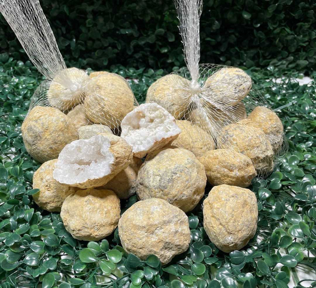 Wholesale Unbroken Crystal Geode 2 LB. Bag, Small, 5-7cm, Break Your ...