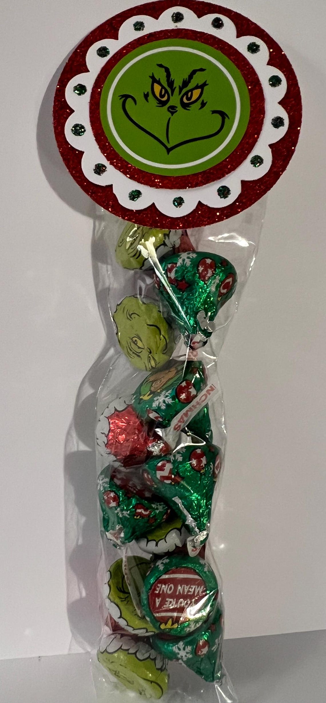 Mr Grinch Chocolate Candy Pack - Hershey Kisses Kids Stocking Stuffer ...