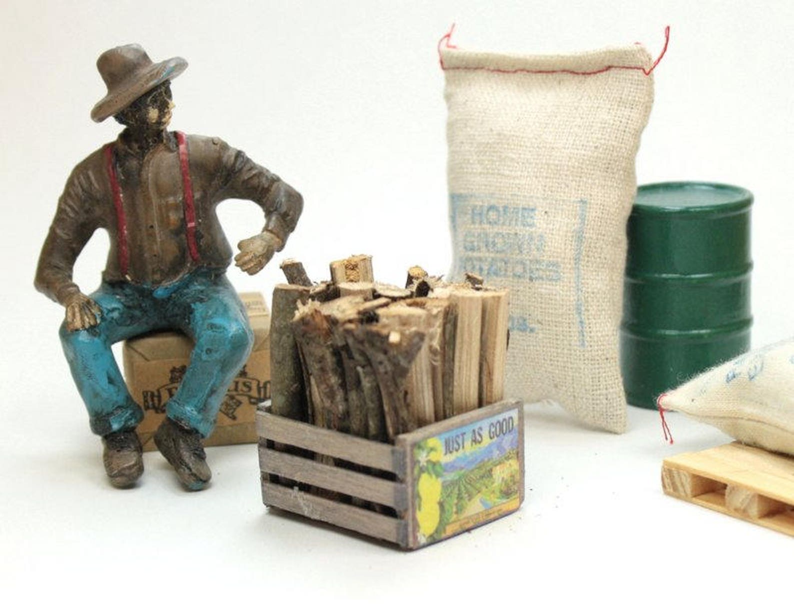 Firewood & Crate Miniature Railroad Figurines Diorama - Etsy