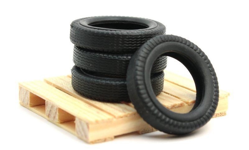 Tires and Pallet Construction Layout G Scale | Miniature Tires Diorama ...