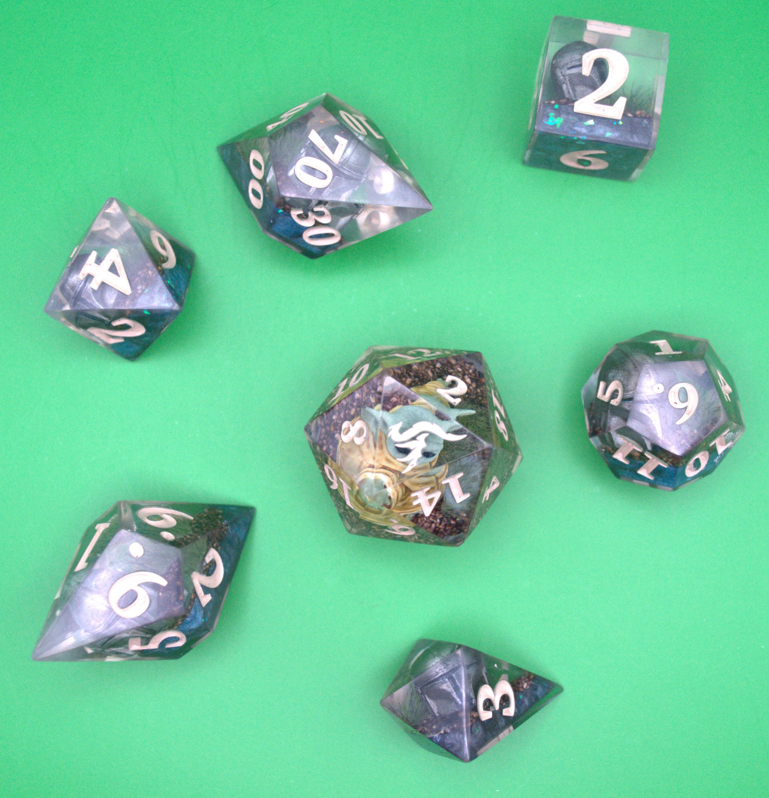 Star Wars Themed Mandalorian & Grogu Resin 7pc Dnd Dice Set - Etsy