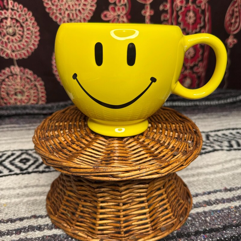 Smiley Face Coffee Mugs - Etsy