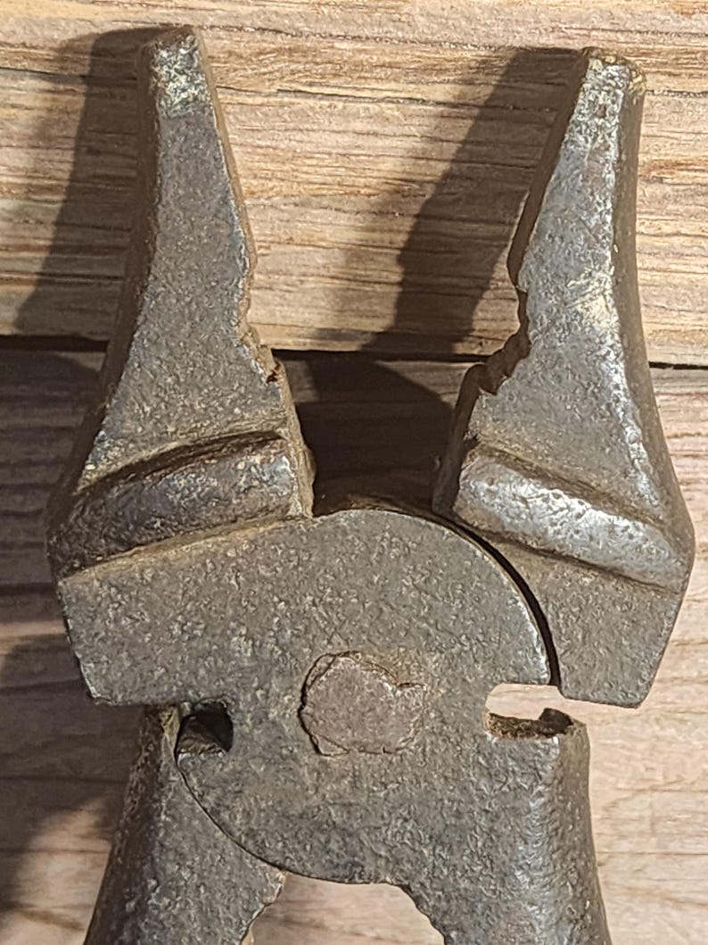 Antique Cast Iron Lineman Pliers - Etsy
