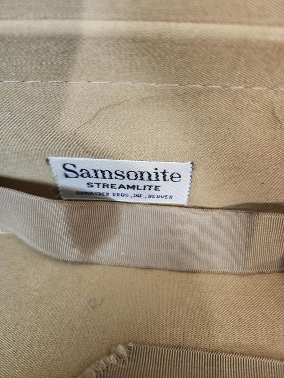 Samsonite Streamlite Suitcase - Gem