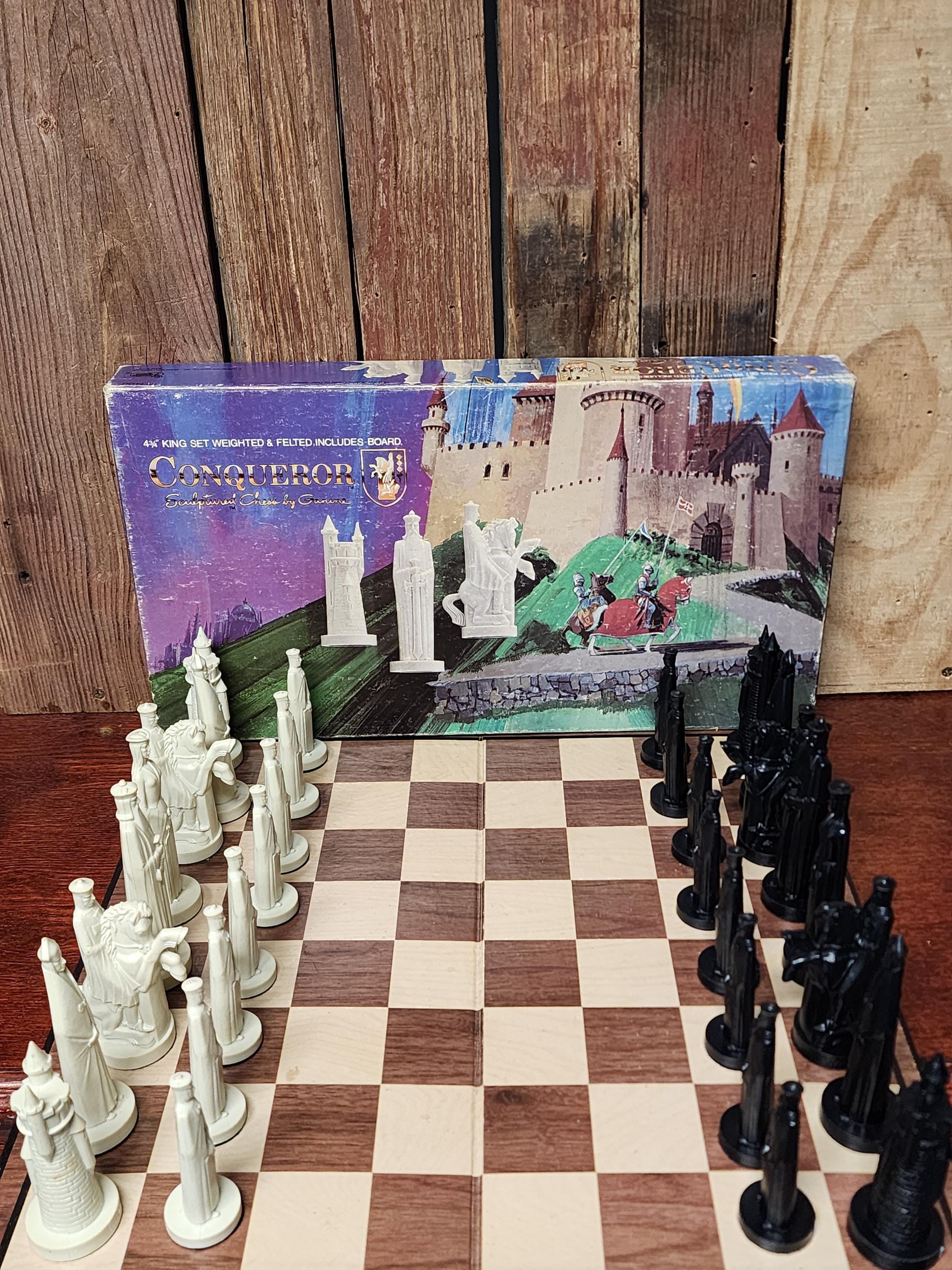 1980 Conqueror Sculptured Chess Set by Peter Ganine - Etsy