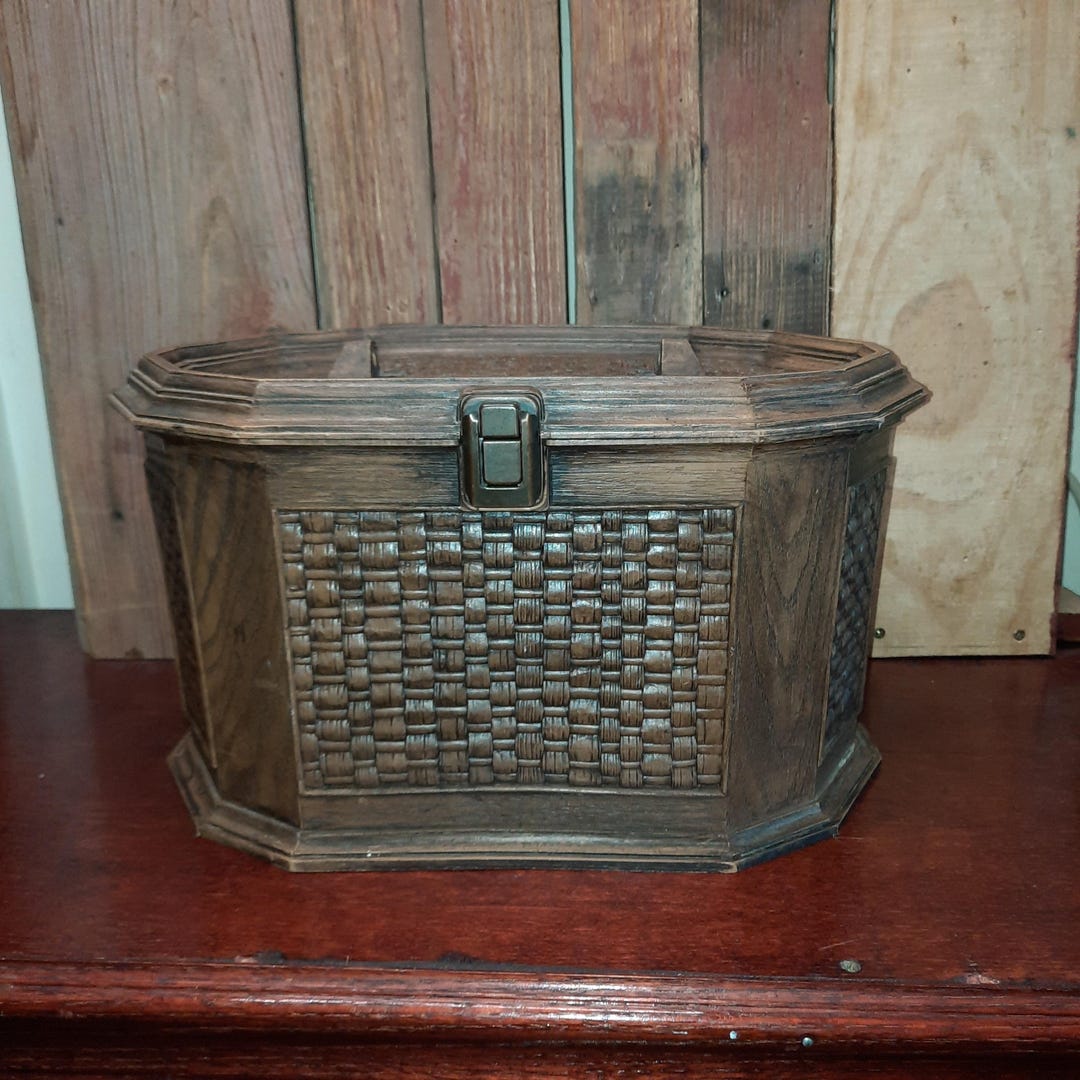 Lerner 1970s Plastic Sewing Box Including Many Vintage Sewing Notions ...