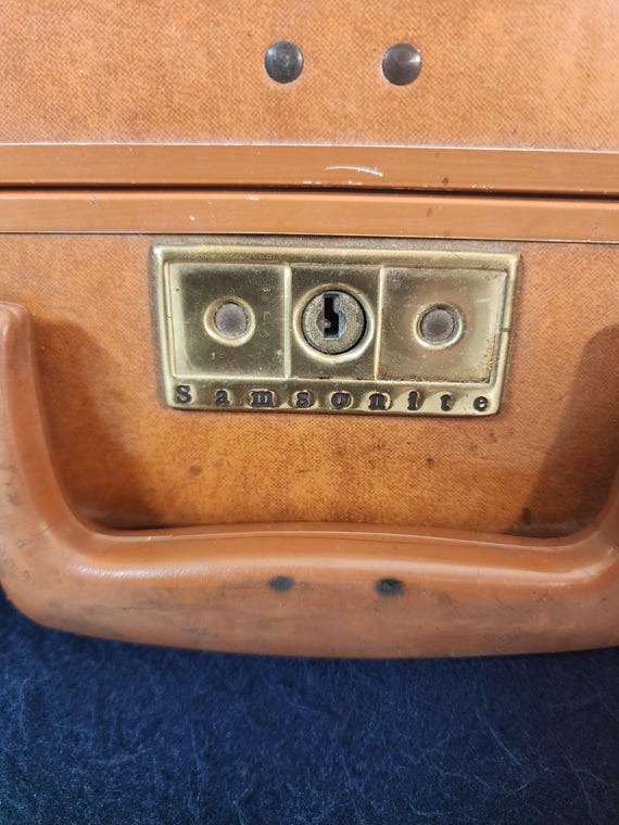 Samsonite Streamlite Suitcase - Gem