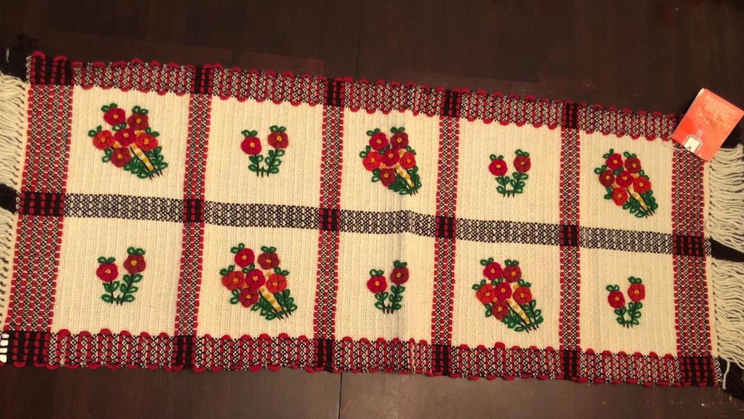 Vintage Cepelia Hand Decorated Wool Table Runner 15” Wide 38” Long - Etsy