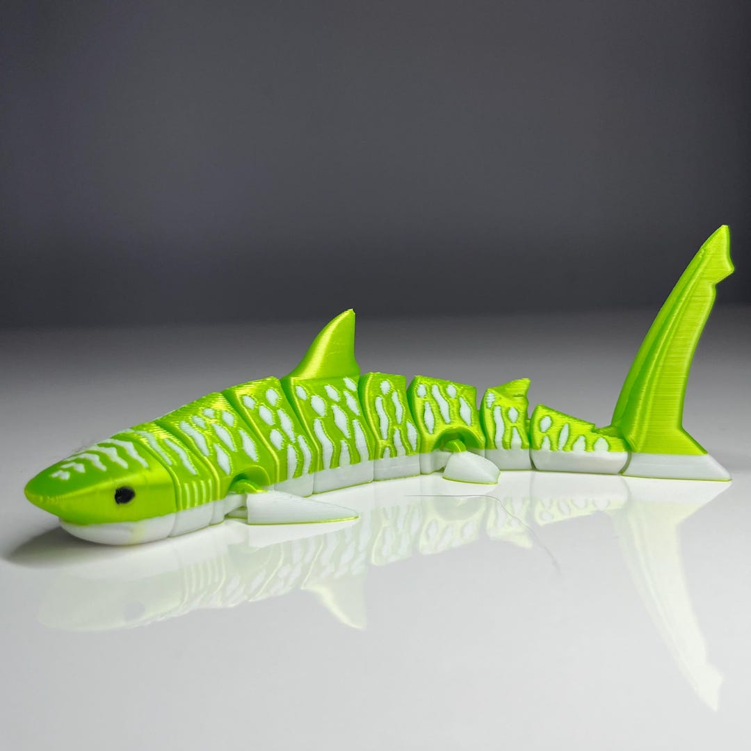 Tiger Shark Fidget Toy I Sea Life Desk Decoration I Articulated Marine ...