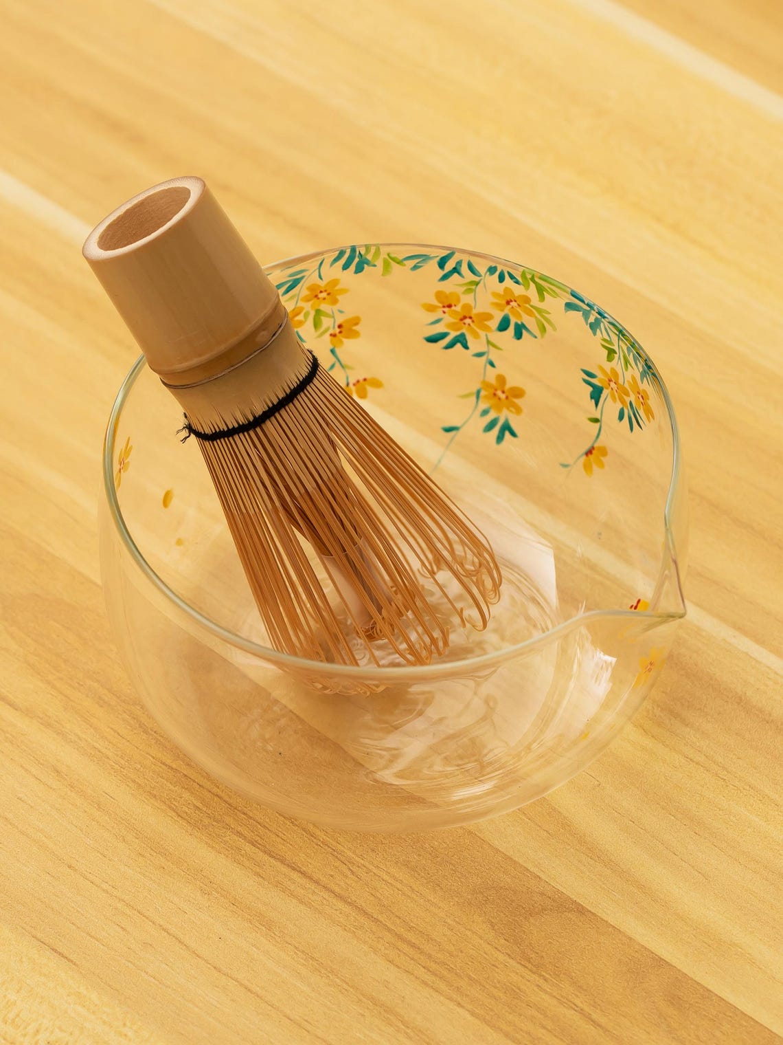 Hand Painted Daisy Glass Matcha Bowl With Chasen Holder With Bamboo ...