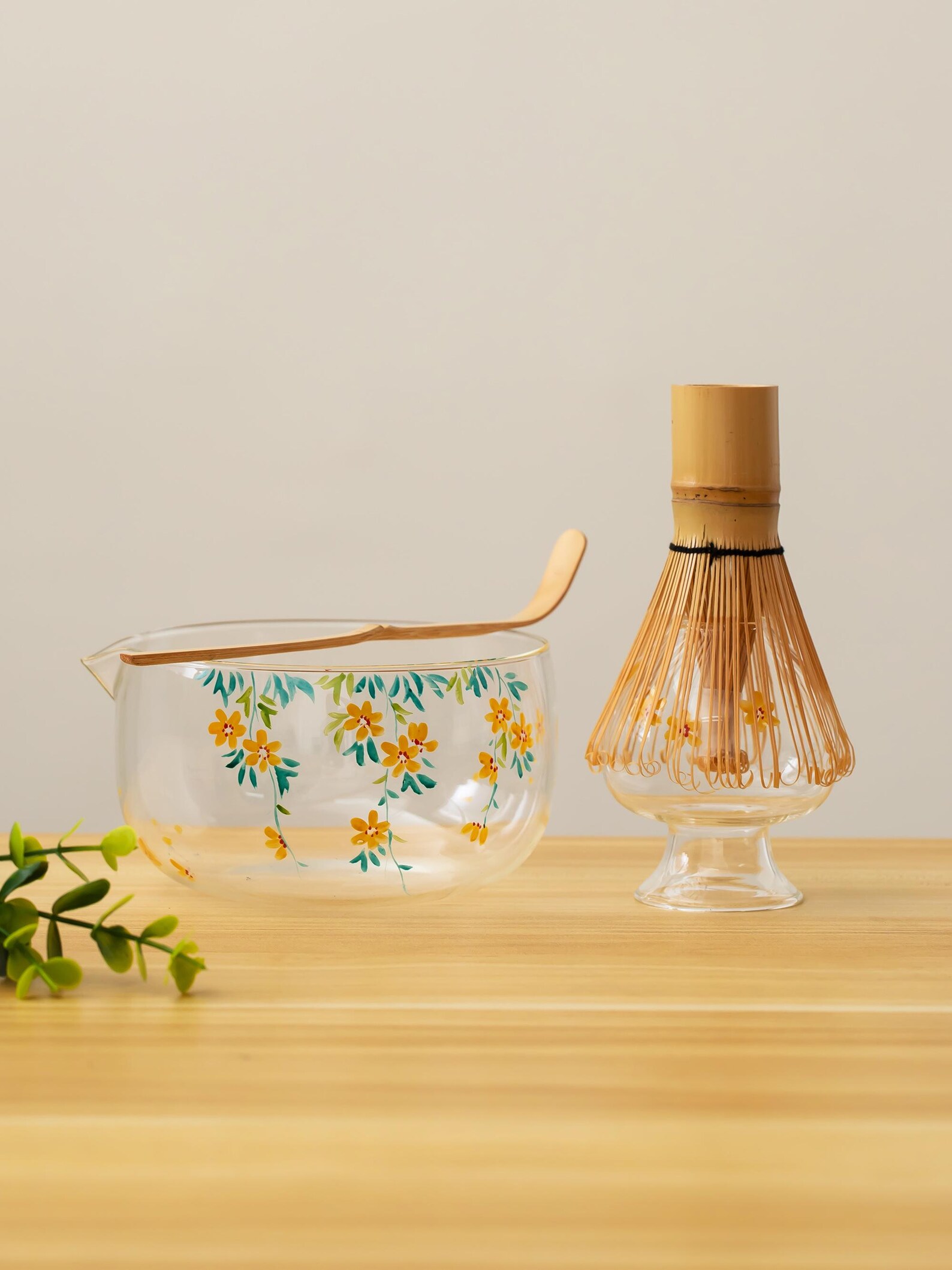 Hand Painted Daisy Glass Matcha Bowl With Chasen Holder With Bamboo ...
